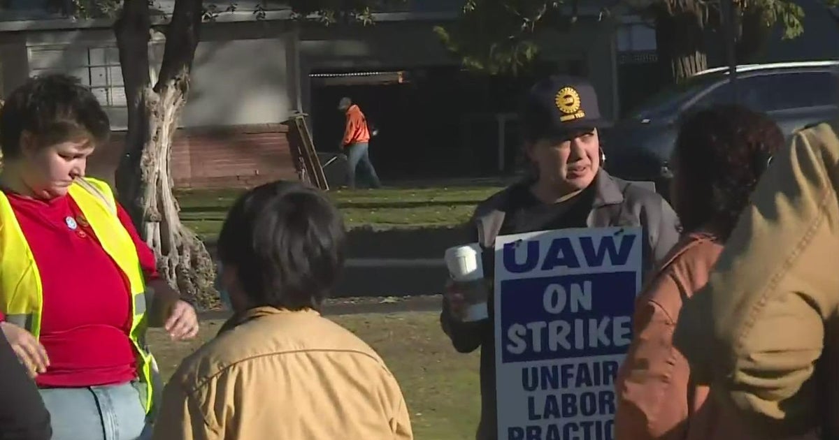 48,000 University of California workers go on strike - CBS Sacramento