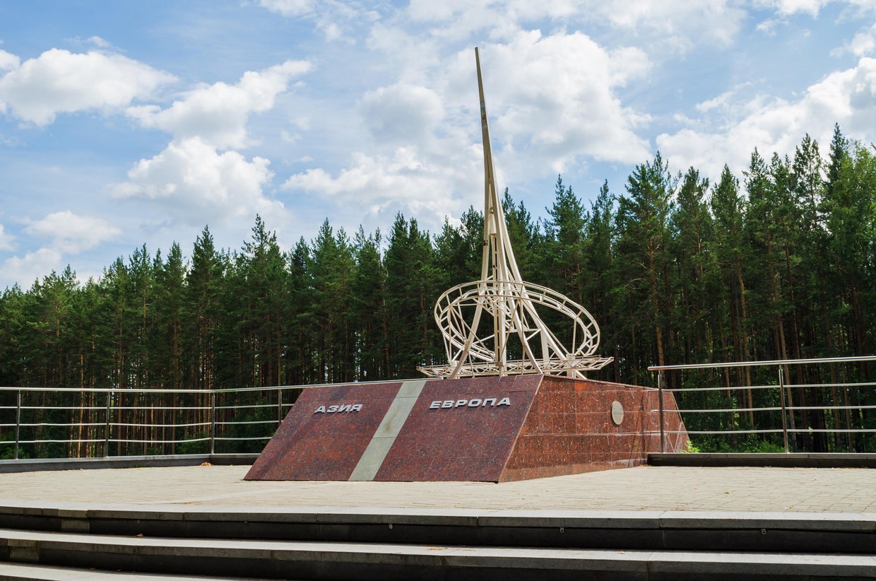 Strange border photos from around the world