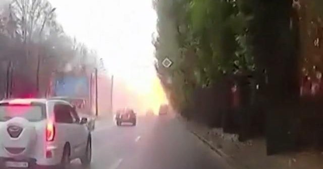 Russia launches new missile barrage against Ukraine - CBS News