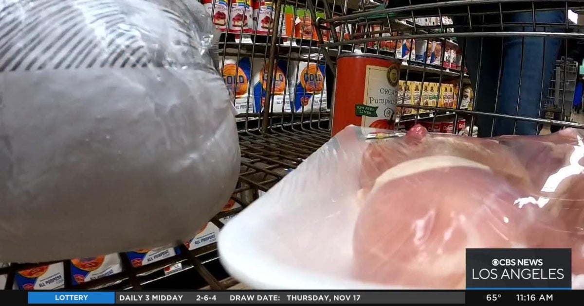 Inflation driving Thanksgiving prices up, donations down - CBS Los Angeles Inflation driving Thanksgiving prices up, donations down - CBS Los Angeles
