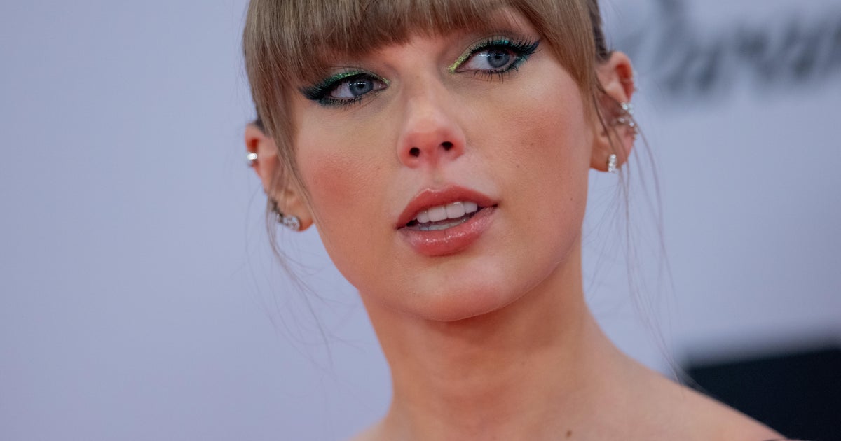 Taylor Swift fans hoping to go to Chicago concerts disappointed - CBS ...
