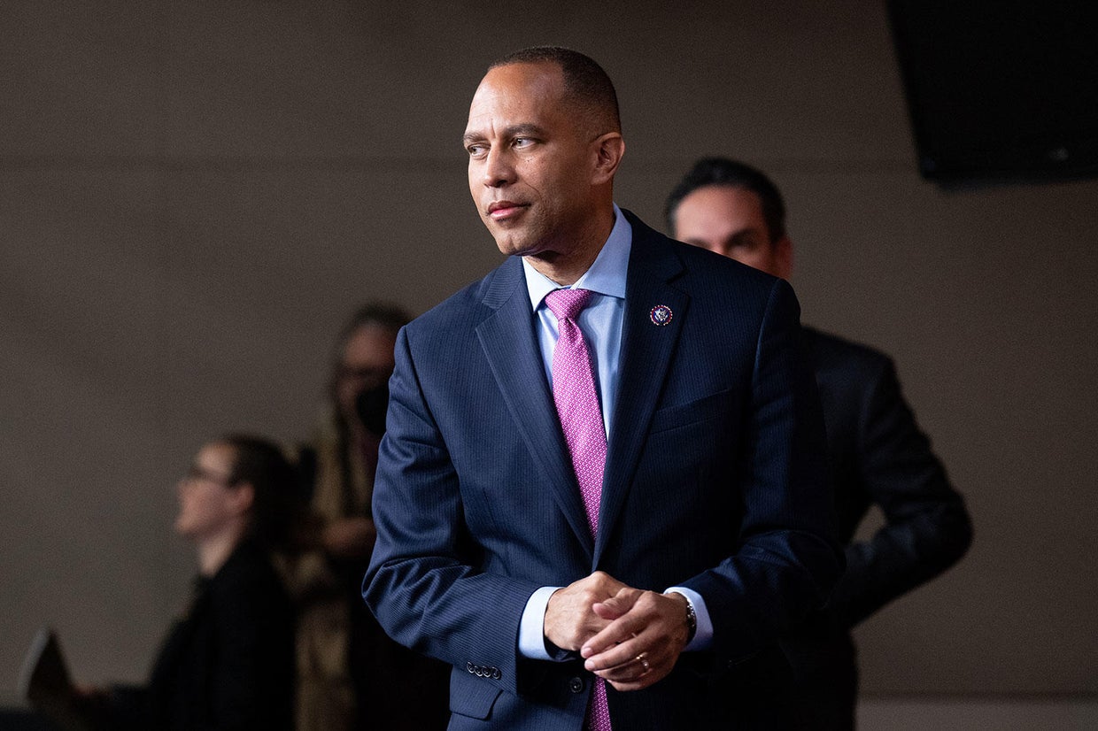 Hakeem Jeffries launches bid to replace Pelosi as top House Democrat ...