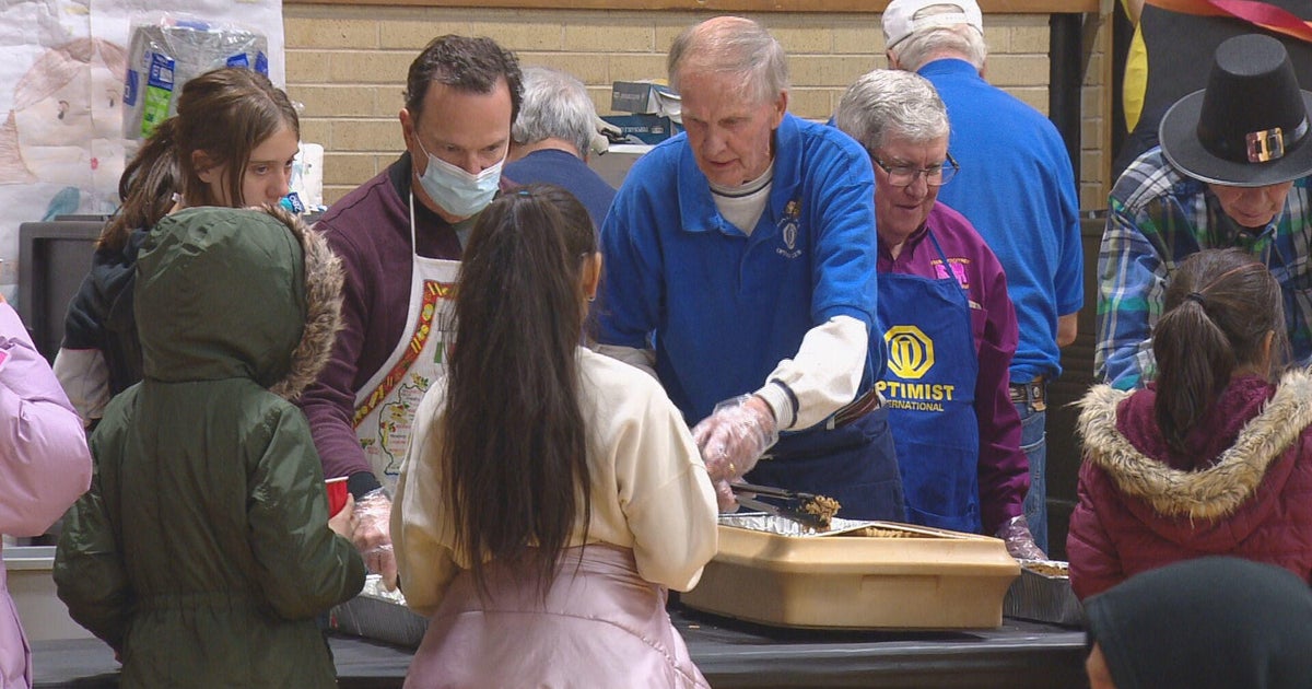 Boys and Girls Clubs celebrate annual Thanksgiving dinner - CBS Colorado