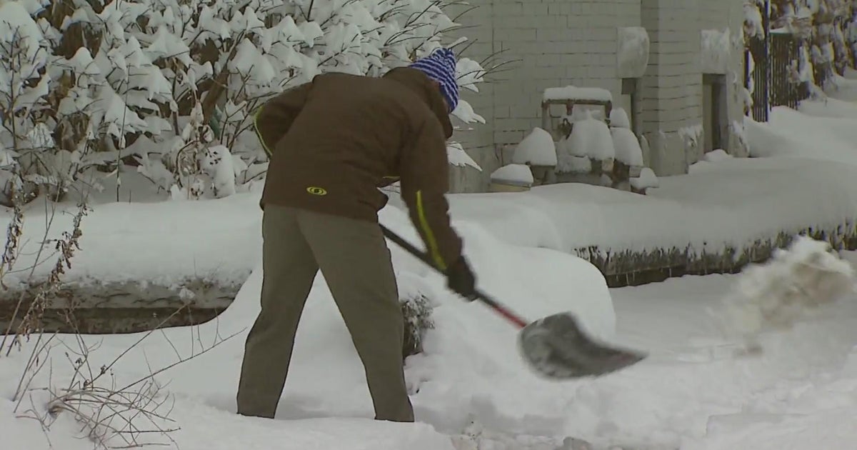 Snow Busters program look to sweep the city this winter season - CBS ...