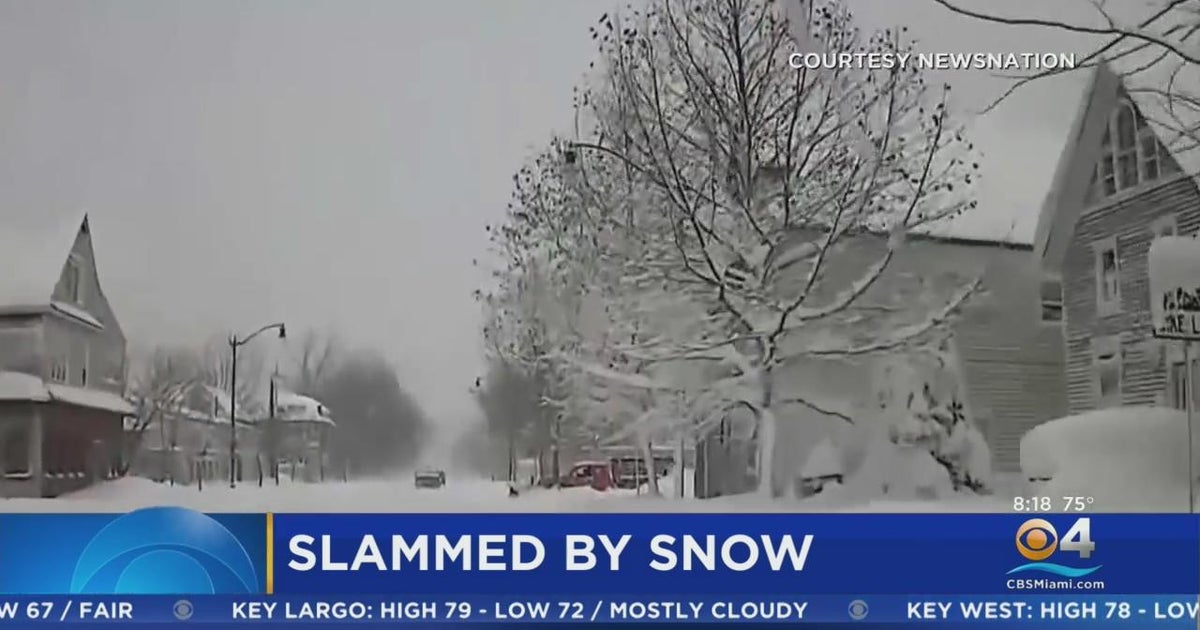 Snowstorm: Upstate NY residents get rather rude start to the holidays - CBS Miami