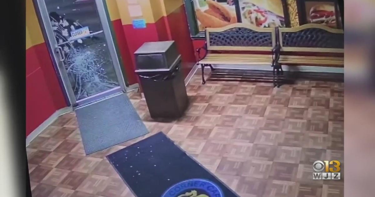 Video captures grab-and-dash break-ins from Baltimore businesses - CBS ...