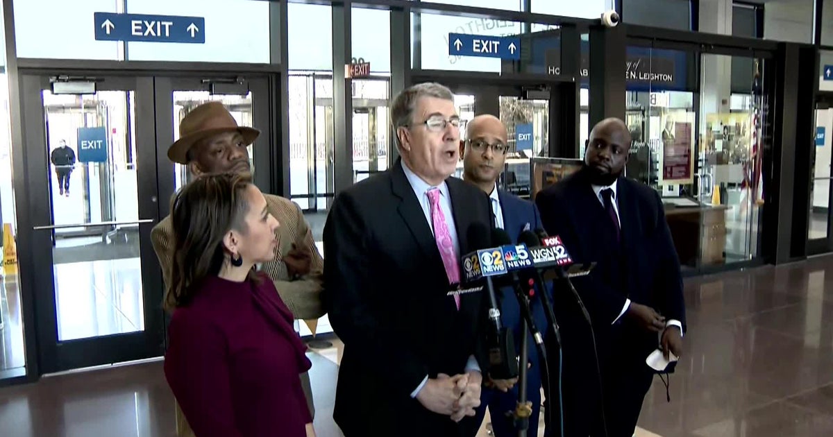 CPD officer acquitted in Red Line shooting - CBS Chicago