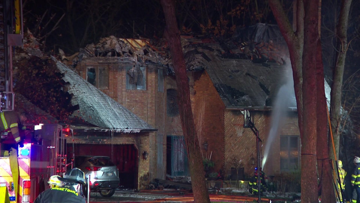 Fire destroys home in Minnetonka - CBS Minnesota