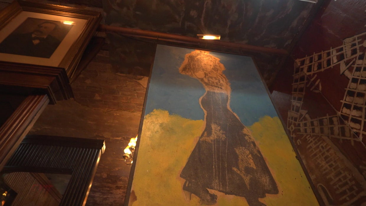 The Chelsea Hotel: Inside an urban utopia - CBS News