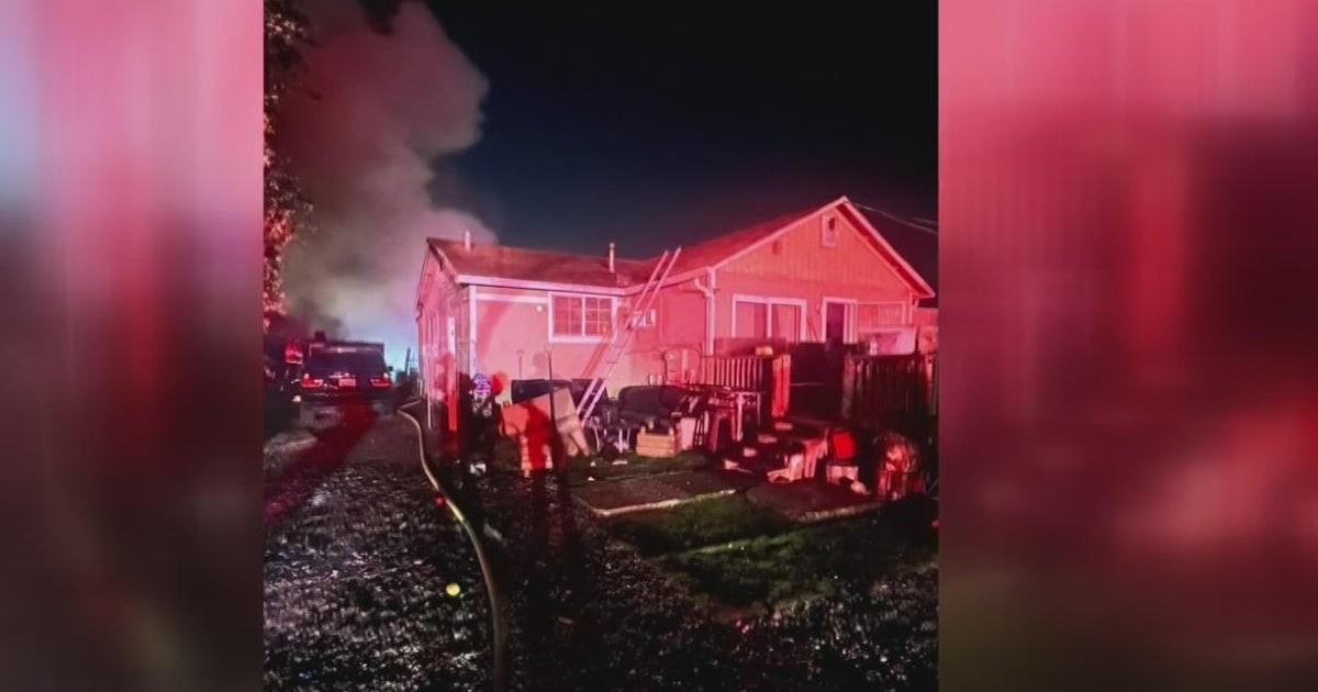Shed fire spreads to home and RV in Antelope - CBS Sacramento