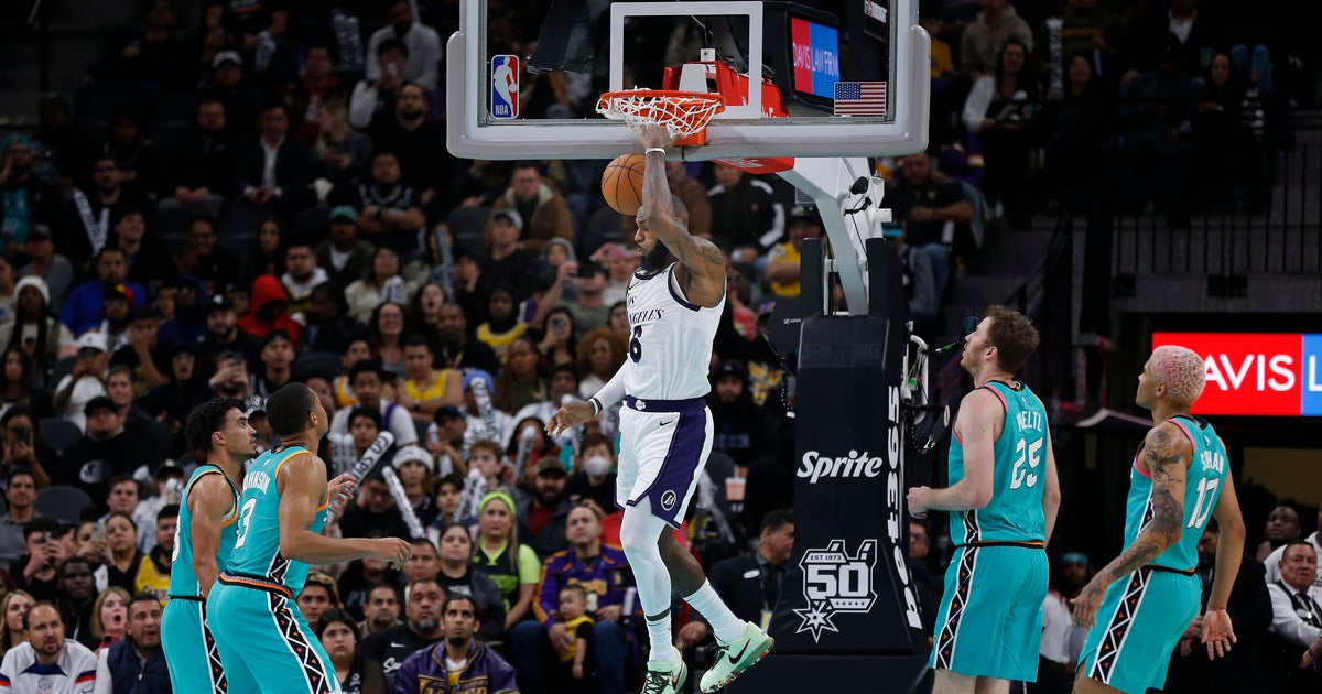 Lakers top Spurs in James' return for first road victory - CBS Los Angeles