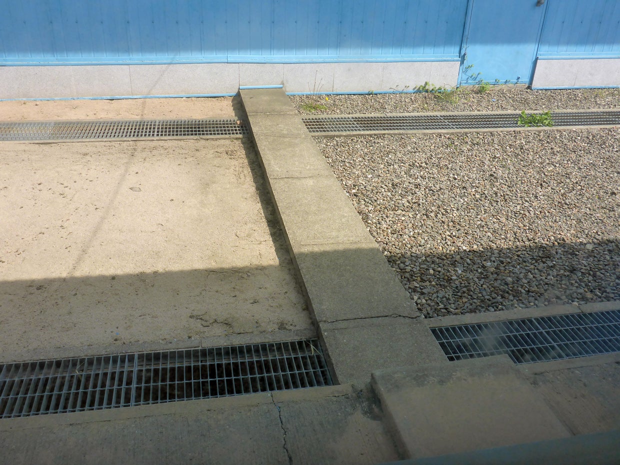 Strange border photos from around the world