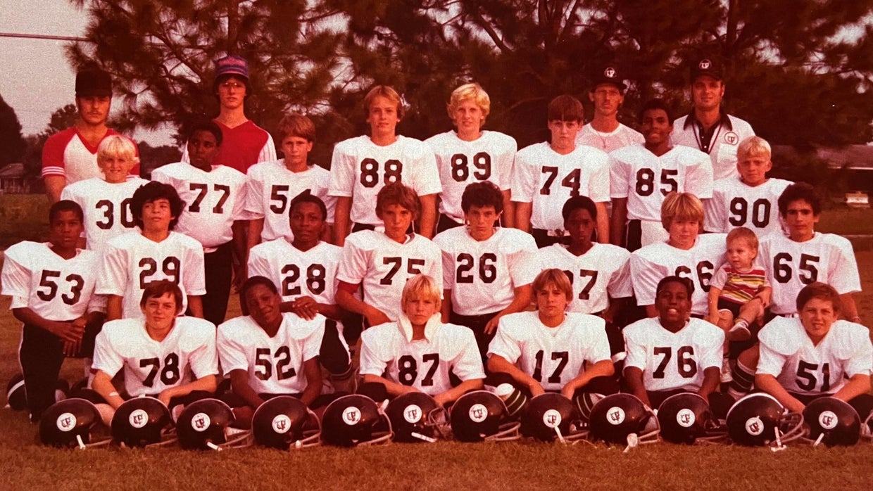 Linda Slaten's sons: "We wanna know who killed our mom"