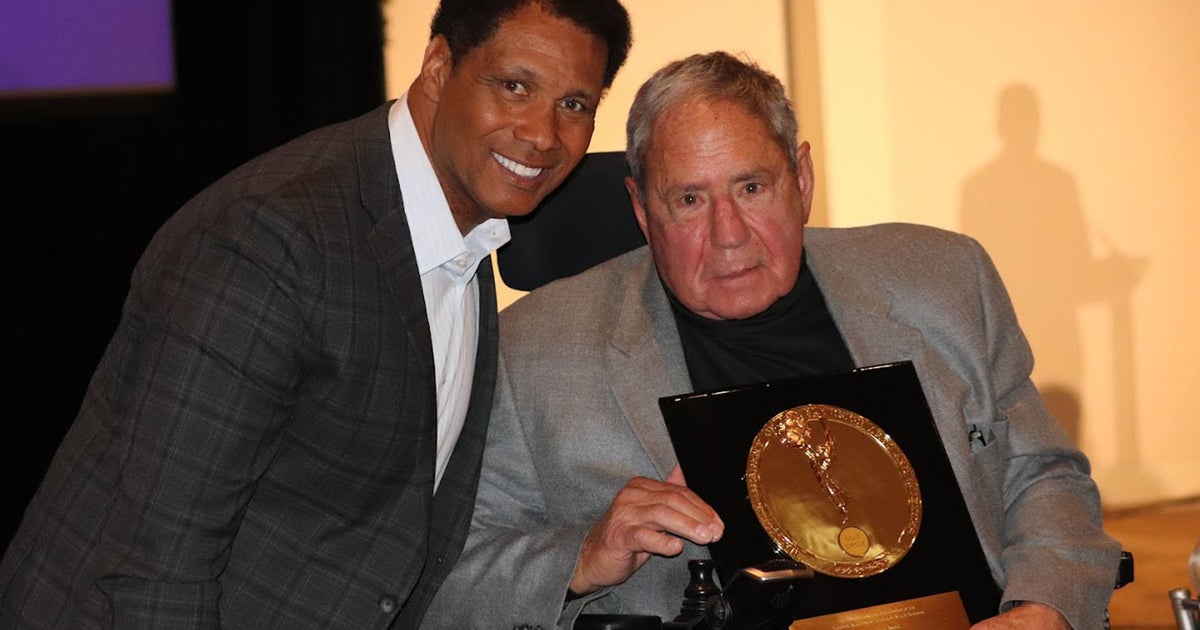 Former WBZ Sports Director Bob Lobel honored with Gold Circle Award ...