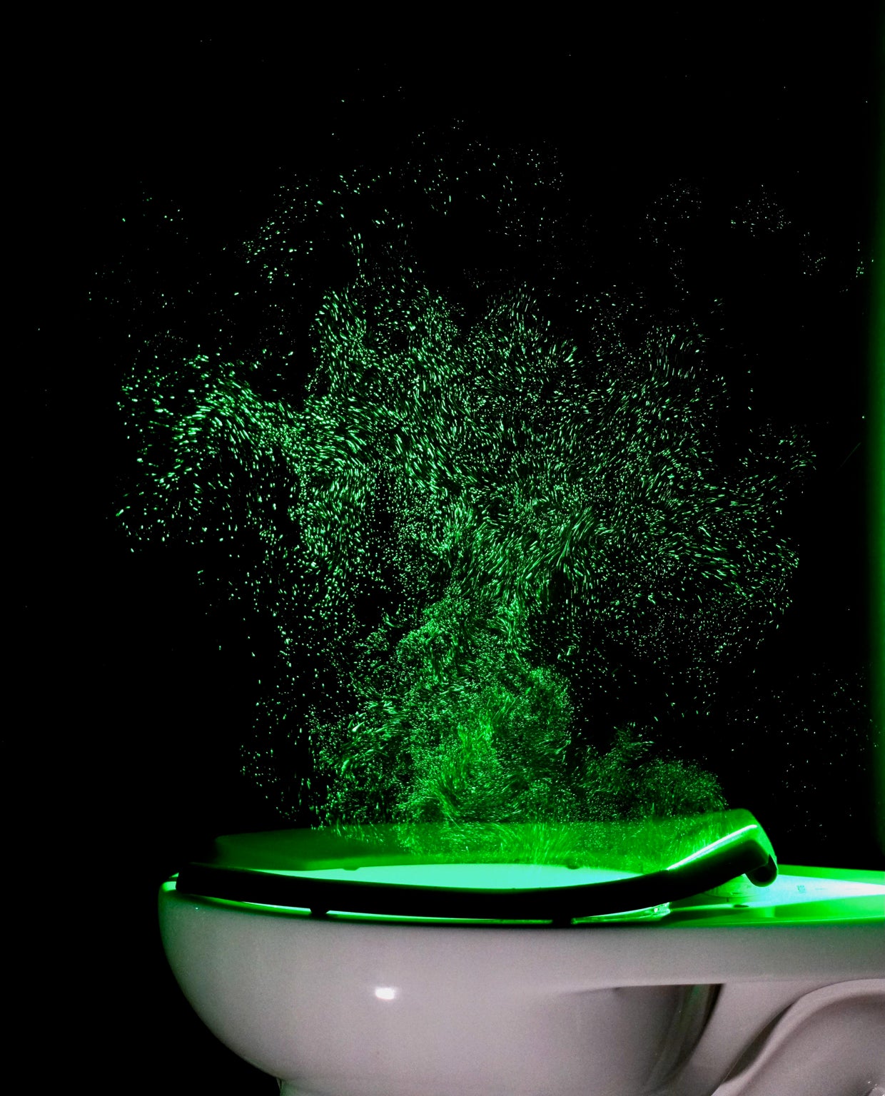High-powered lasers illuminate toilets spewing invisible aerosol plumes ...