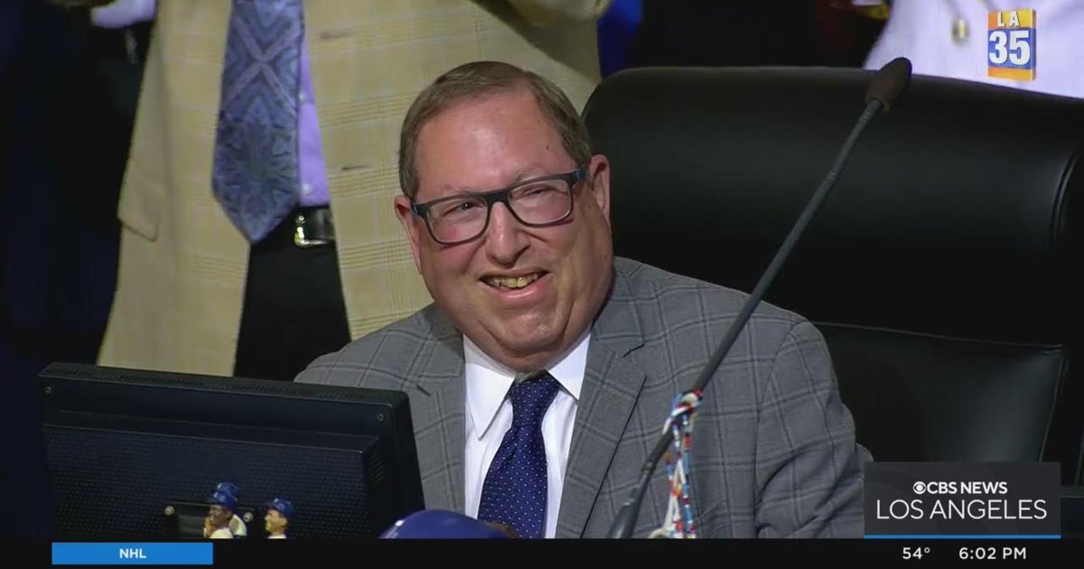 Councilman Paul Koretz delivers his final goodbye in shocking fashion ...