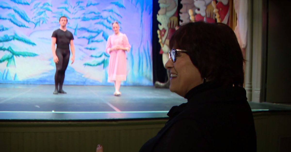 'The Nutcracker' celebrates 50 years in Woodstock - CBS Chicago