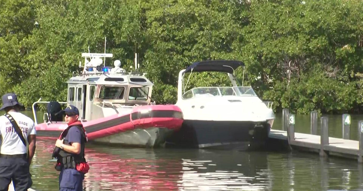 4 hospitalized after explosion on boat at Pelican Harbor Marina - CBS Miami