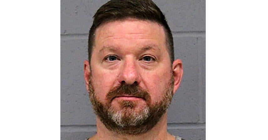 Texas suspends coach Chris Beard over family violence charge - CBS Texas