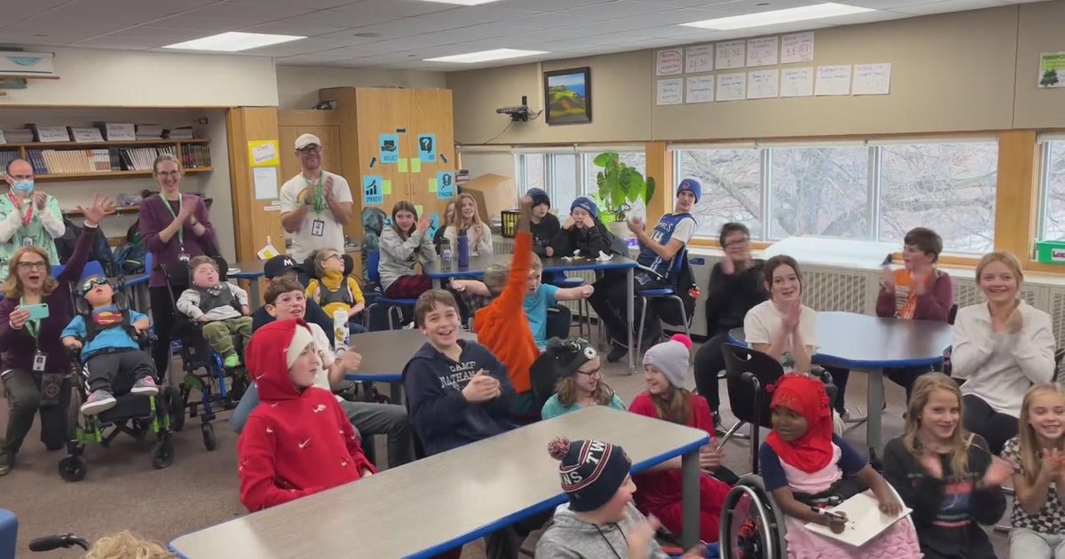 Big donation brings Glen Lake Elementary School closer to an accessible playground - CBS Minnesota