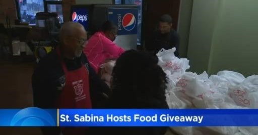 St. Sabina gives 1,200 free meals to the community - CBS Chicago