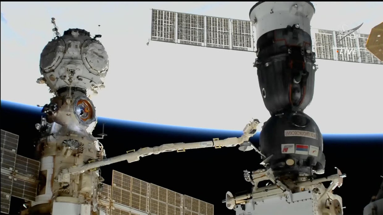 Russians call off spacewalk to troubleshoot significant Soyuz coolant ...
