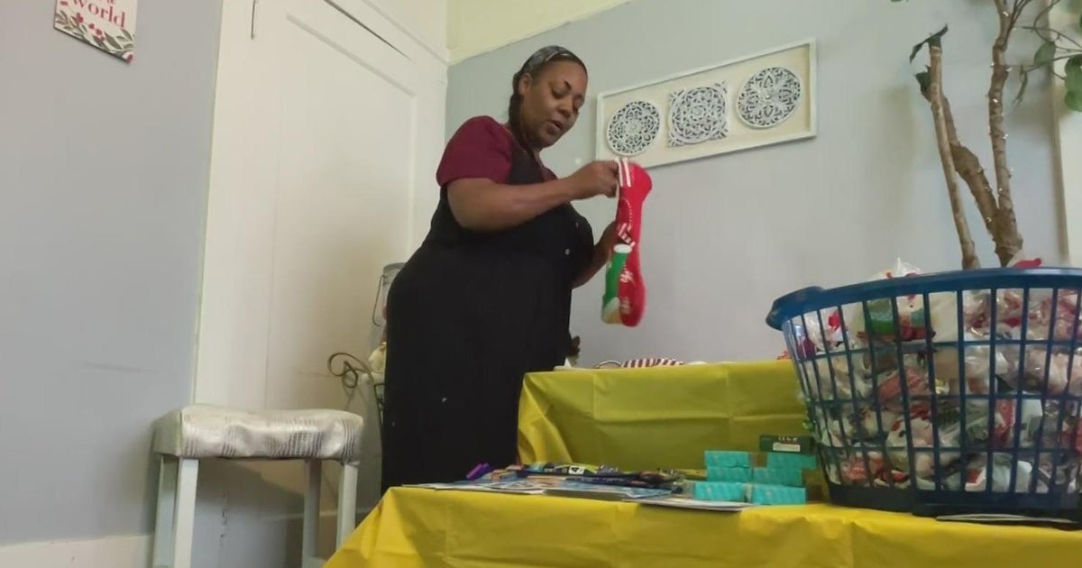 Oakland's Forever Howard Foundation brings Christmas joy to children in ...