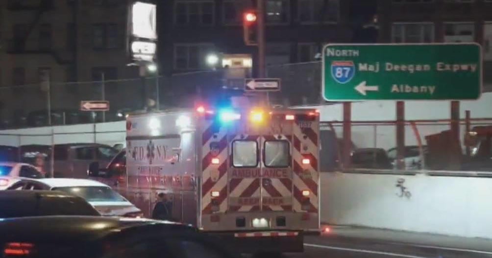 Man shot after crash on Major Deegan Expressway, NYPD says - CBS New York