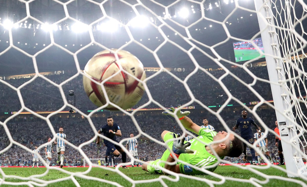 Argentina wins World Cup final against France in penalty shootout - CBS ...