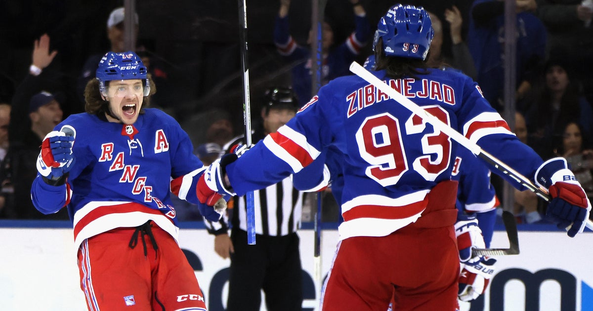 Rangers erupt in third period, knock off Islanders - CBS New York