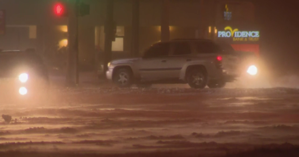 Roadways treacherous with blowing snow in suburbs - CBS Chicago