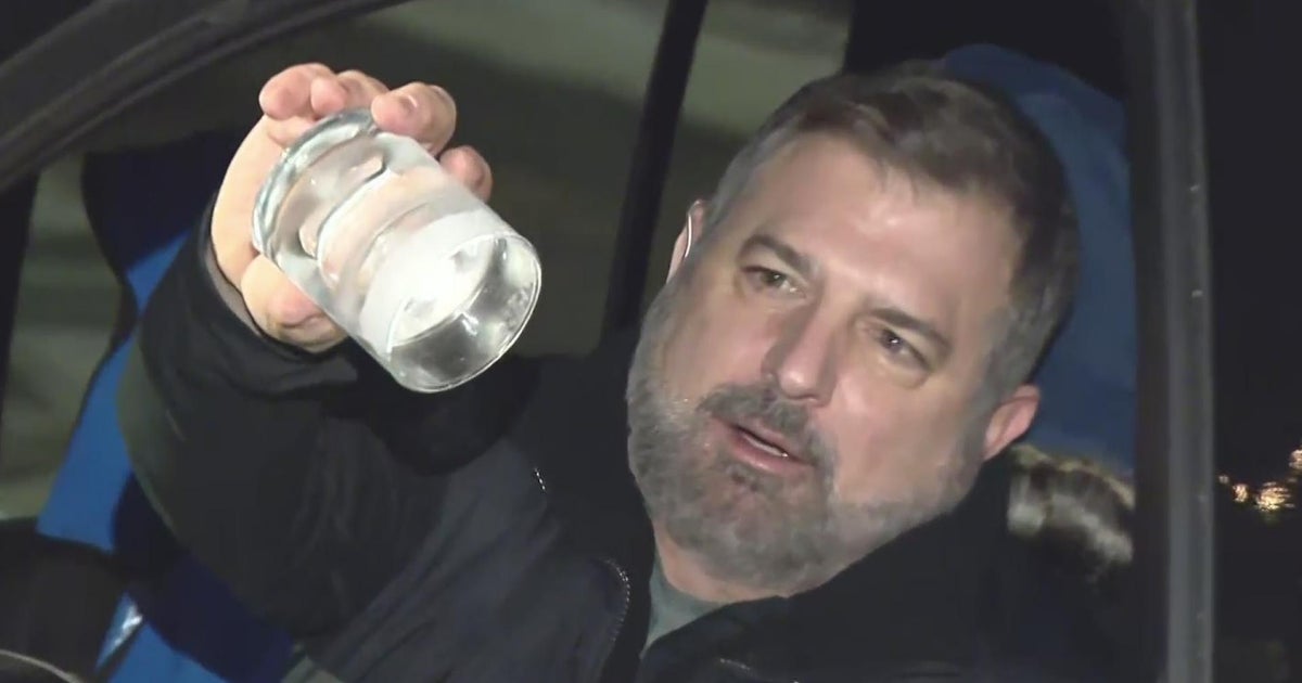 Chicago Weather Alert: CBS 2's Dave Savini investigates the cold ...