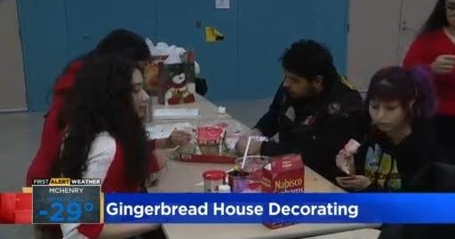 CPS students construct gingerbread houses - CBS Chicago