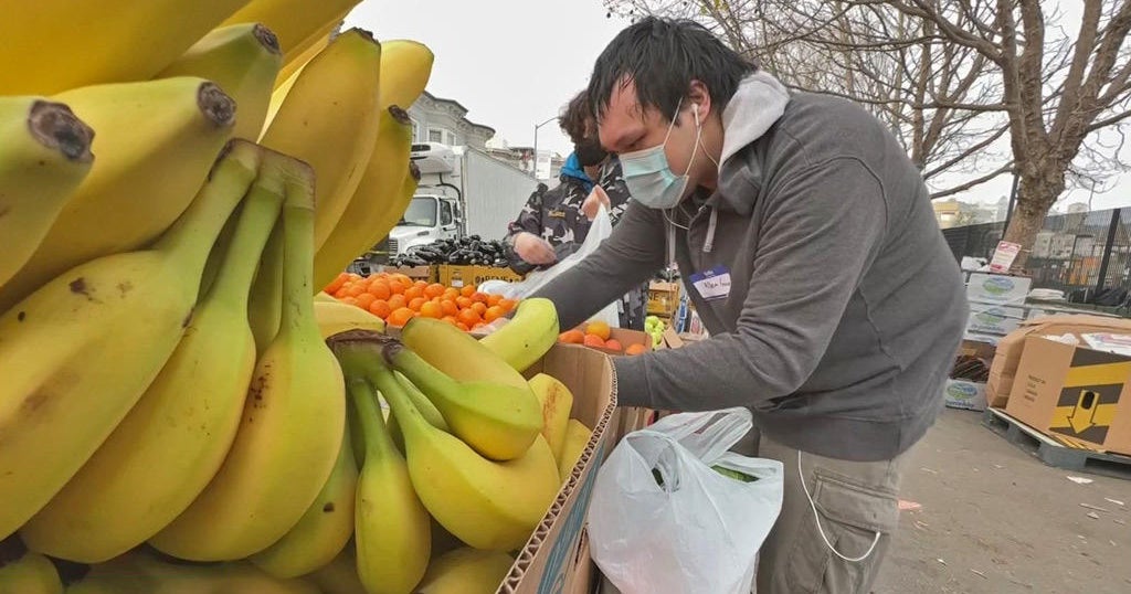 Popup food bank in San Francisco's North Beach sees soaring demand ...
