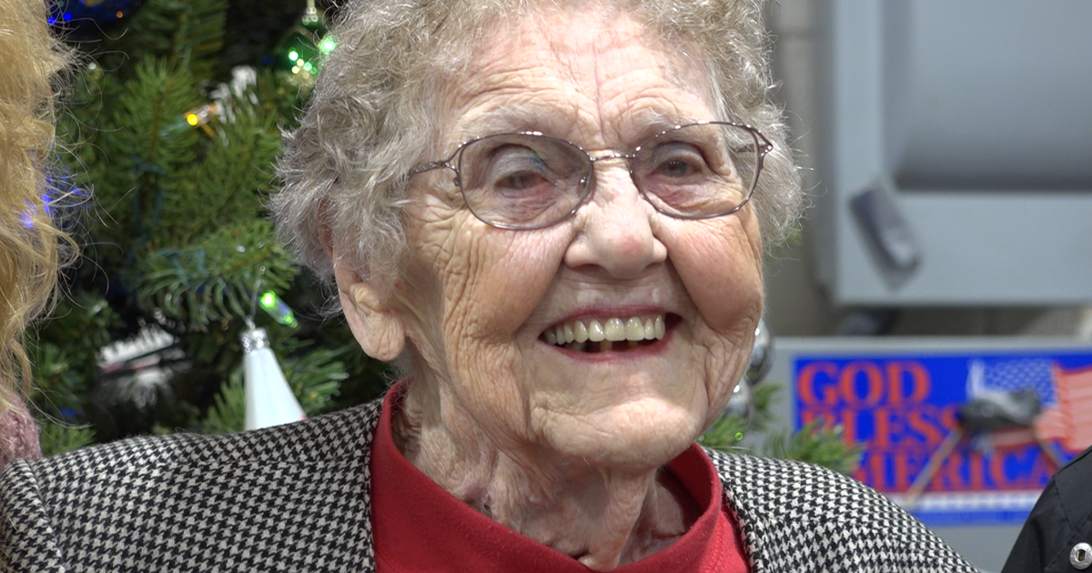 New Haven resident celebrates 100th birthday on Christmas - CBS Detroit