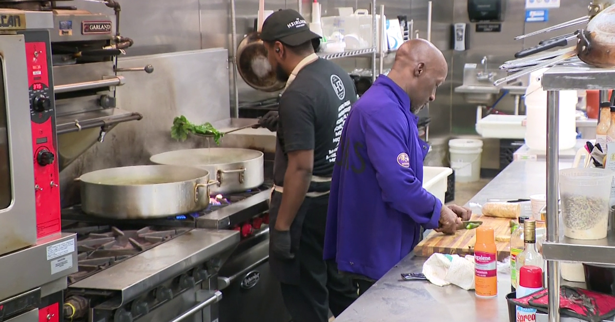 Local chefs honor African American tradition with special dish - CBS ...