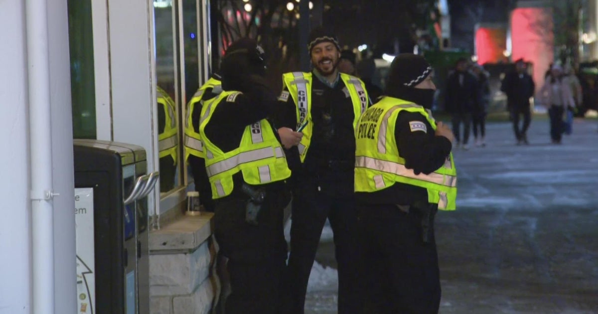 Chicago Police increase security for New Year's celebrations - CBS Chicago