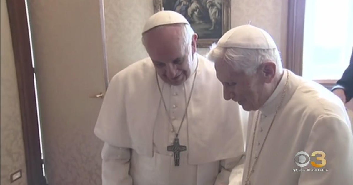People line up to pay respects to late Benedict XVI - CBS Philadelphia