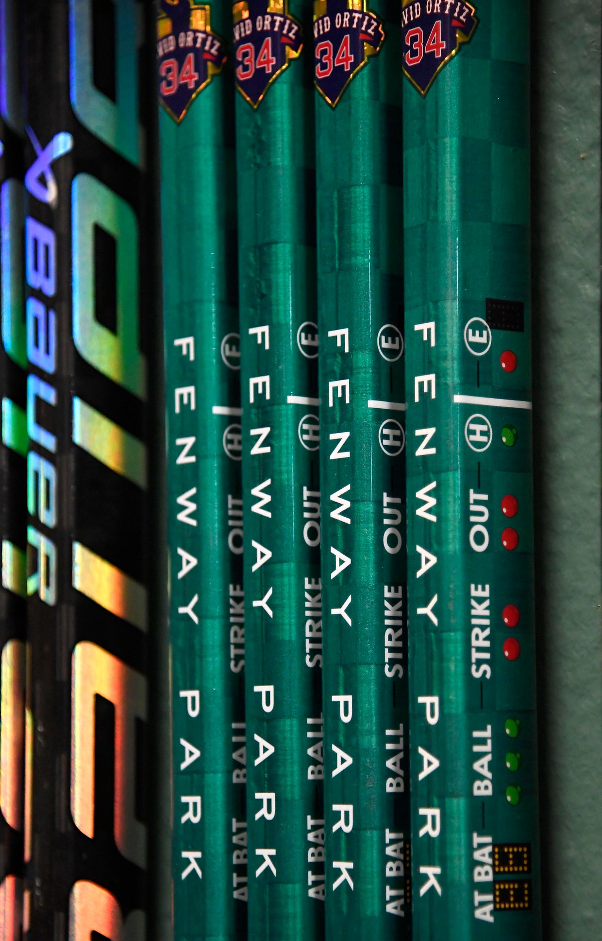 Check out David Pastrnak's custom skates and stick for Winter Classic ...