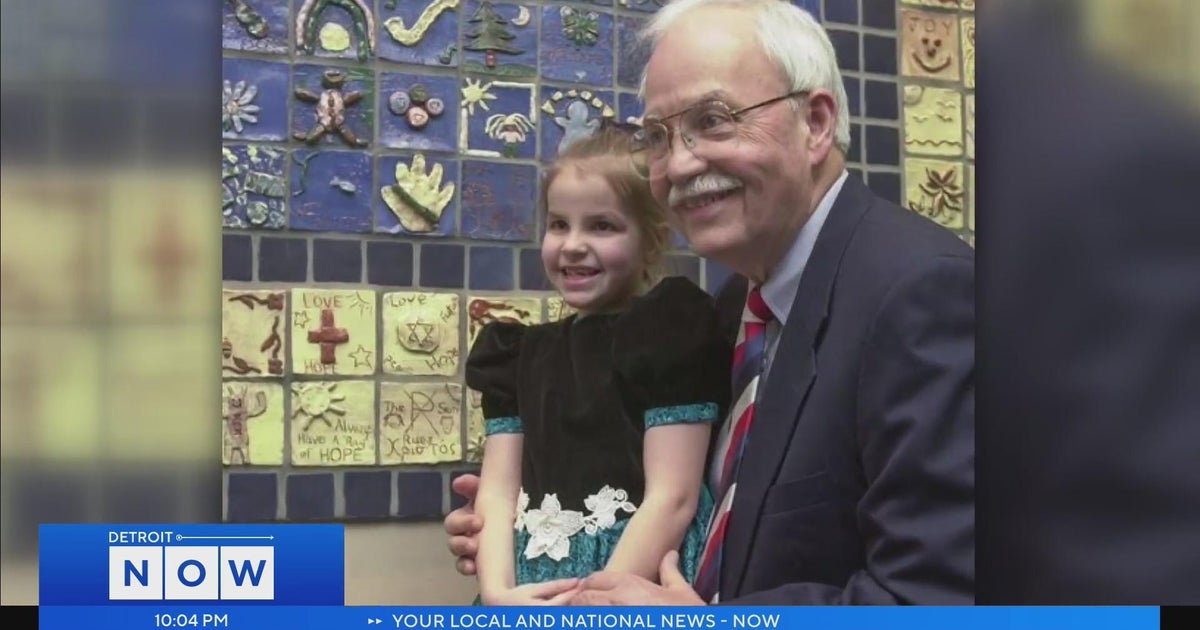Cancer survivor revisits Royal Oak hospital that saved her life - CBS ...