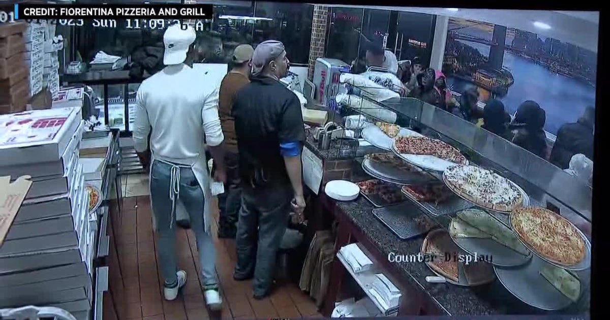 Investigators trying to pinpoint motive in NYPD machete attack - CBS ...