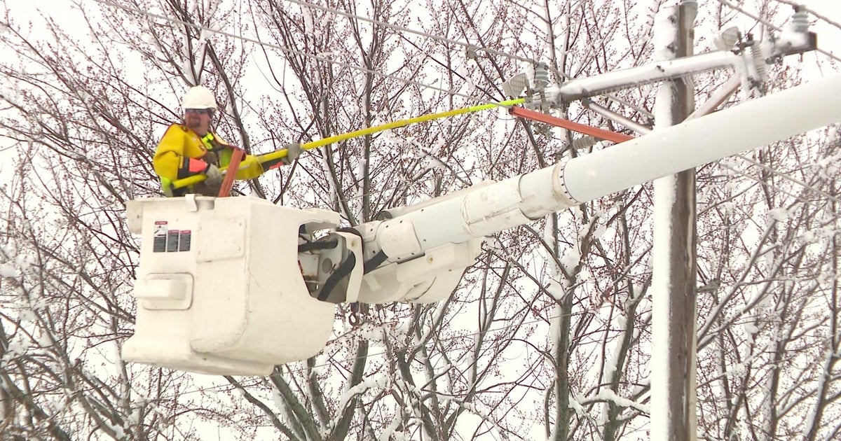 Lineworkers fighting fatigue to get power back on for some Twin Cities ...