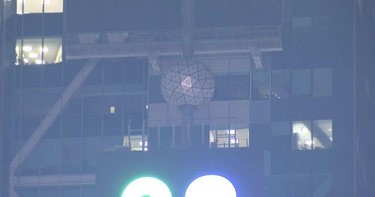 Where are the iconic Times Square numerals, and why is the Waterford ...