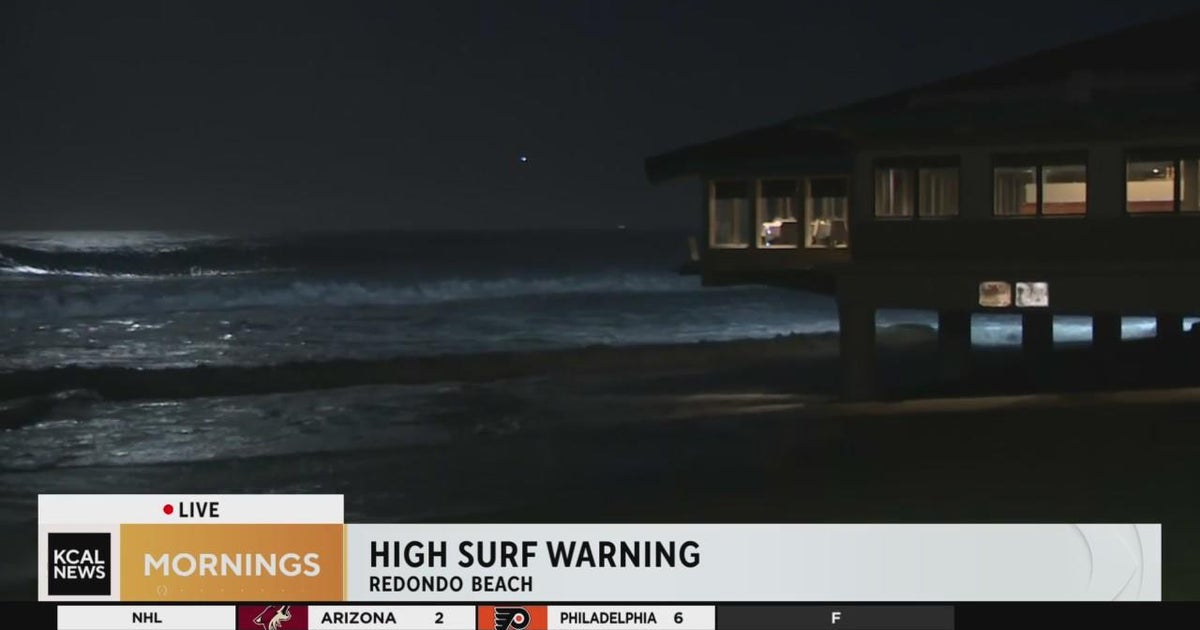 Redondo Beach's King Harbor sees high surf Friday morning - CBS Los Angeles