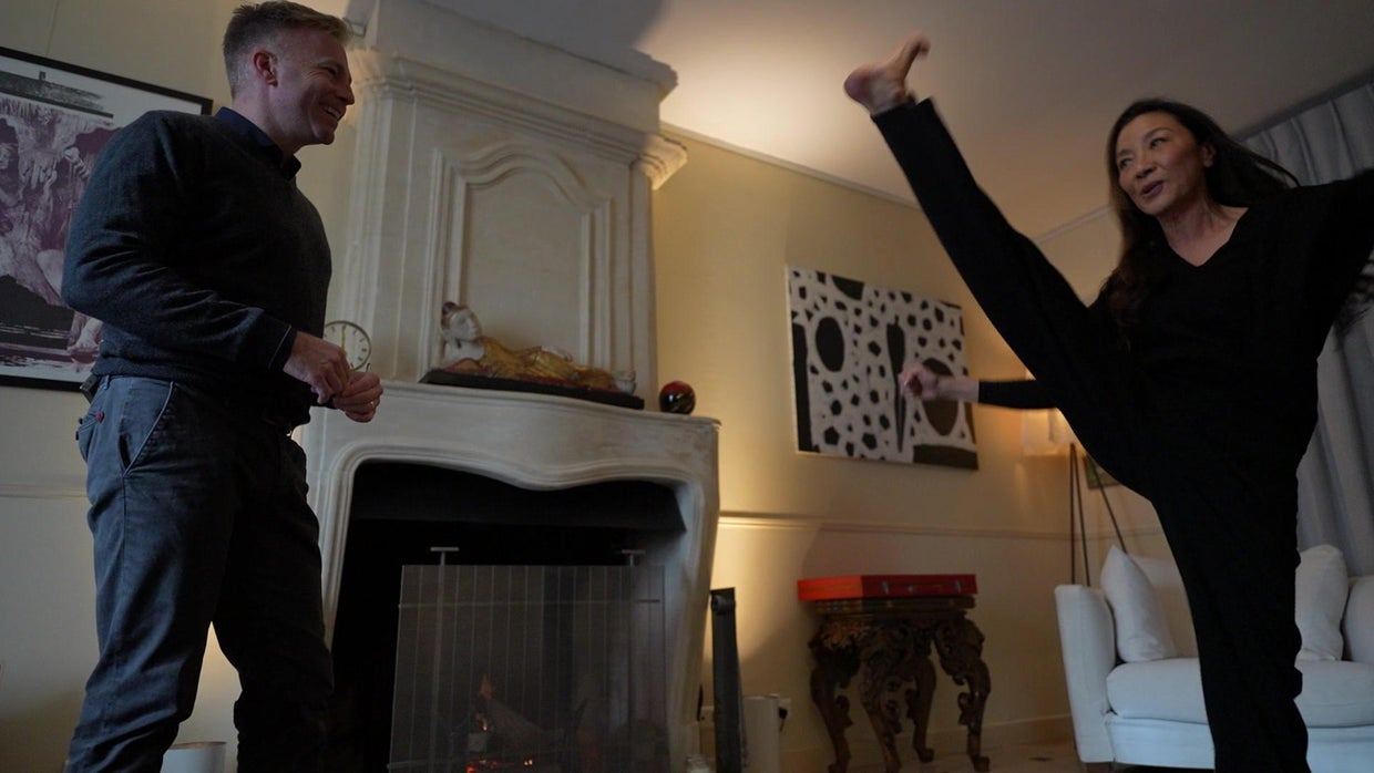 Michelle Yeoh on "Everything Everywhere All at Once" - CBS News