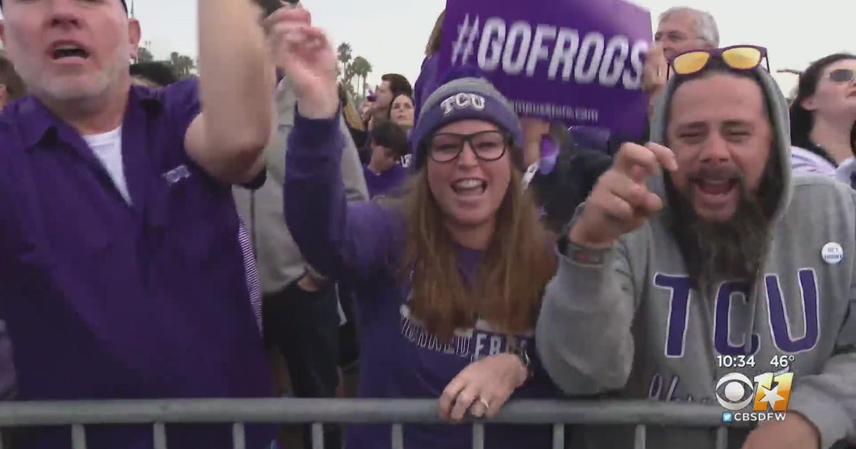 TCU fans turn out for purple pep rally in California ahead of CFP ...