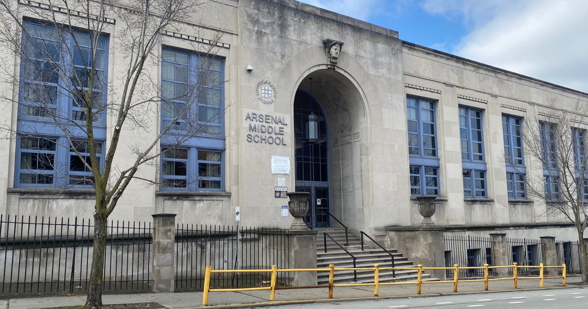 Police rush to Arsenal Middle School for reports of disorderly juvenile ...