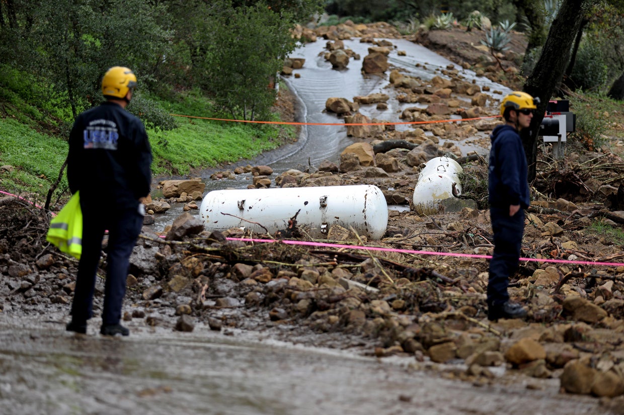 California storm: Power outages and mudslides as deadly flooding sweeps ...