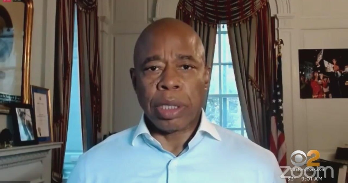 Mayor Eric Adams heads to U.S. southern border - CBS New York