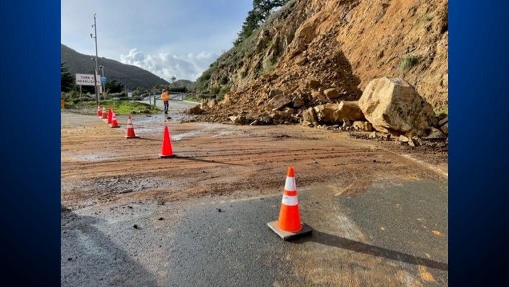Falling boulder briefly closes Highway 1 near Devil's Slide - CBS San ...